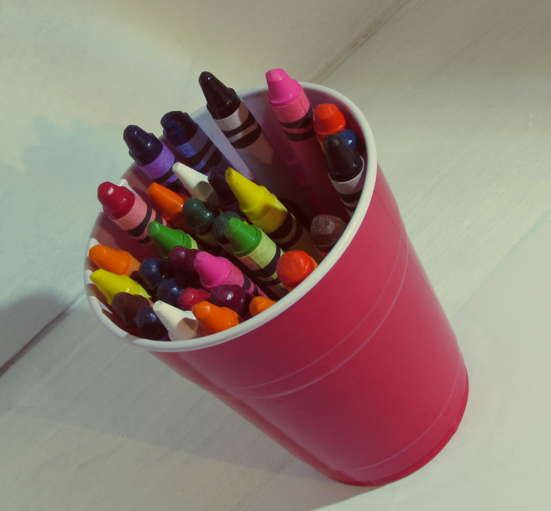 Crayons in a cup - Free stock photos, images & illustrations